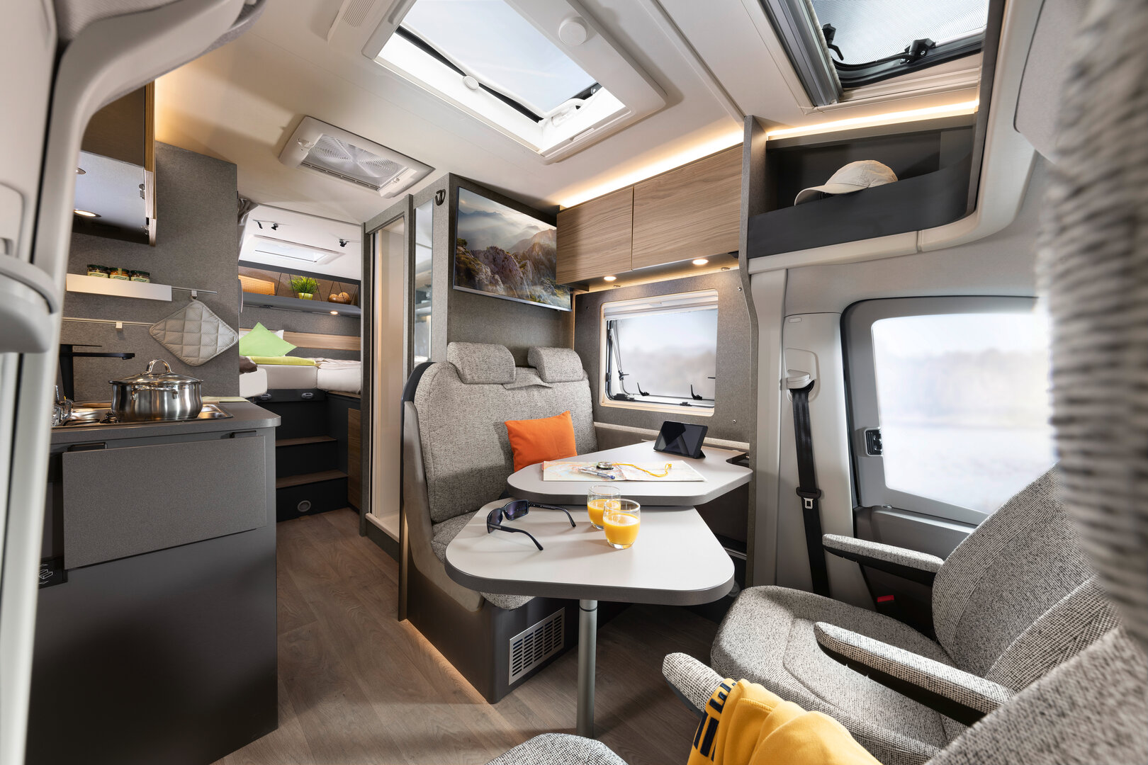 Globebus Performance 4x4 – The first all-wheel drive motorhome from Dethleffs