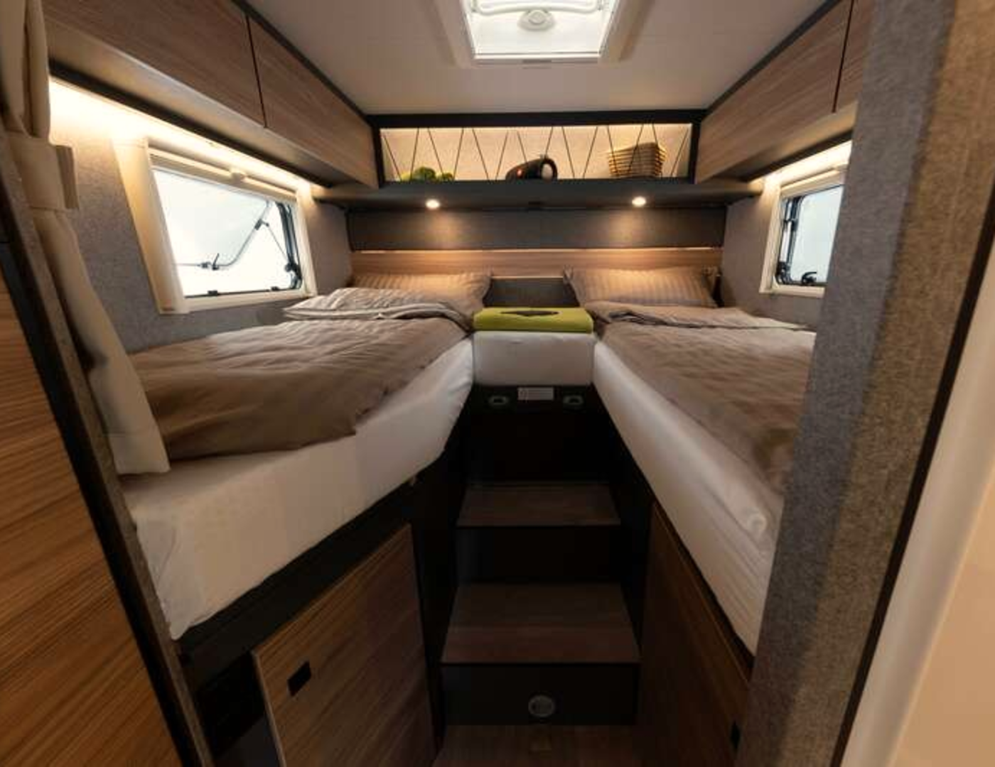 Globebus Performance 4x4 – The first all-wheel drive motorhome from ...